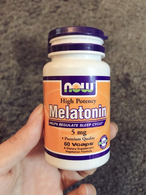 海外旅行時に役立つ！時差ボケの予防・改善にメラトニンを使おう！ | アリエナイ理科ポータル